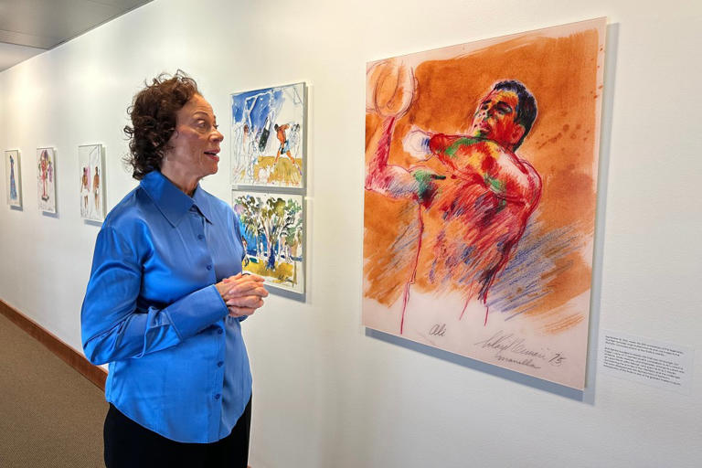 Muhammad Ali’s family ‘ecstatic’ as boxer to be honored with ...