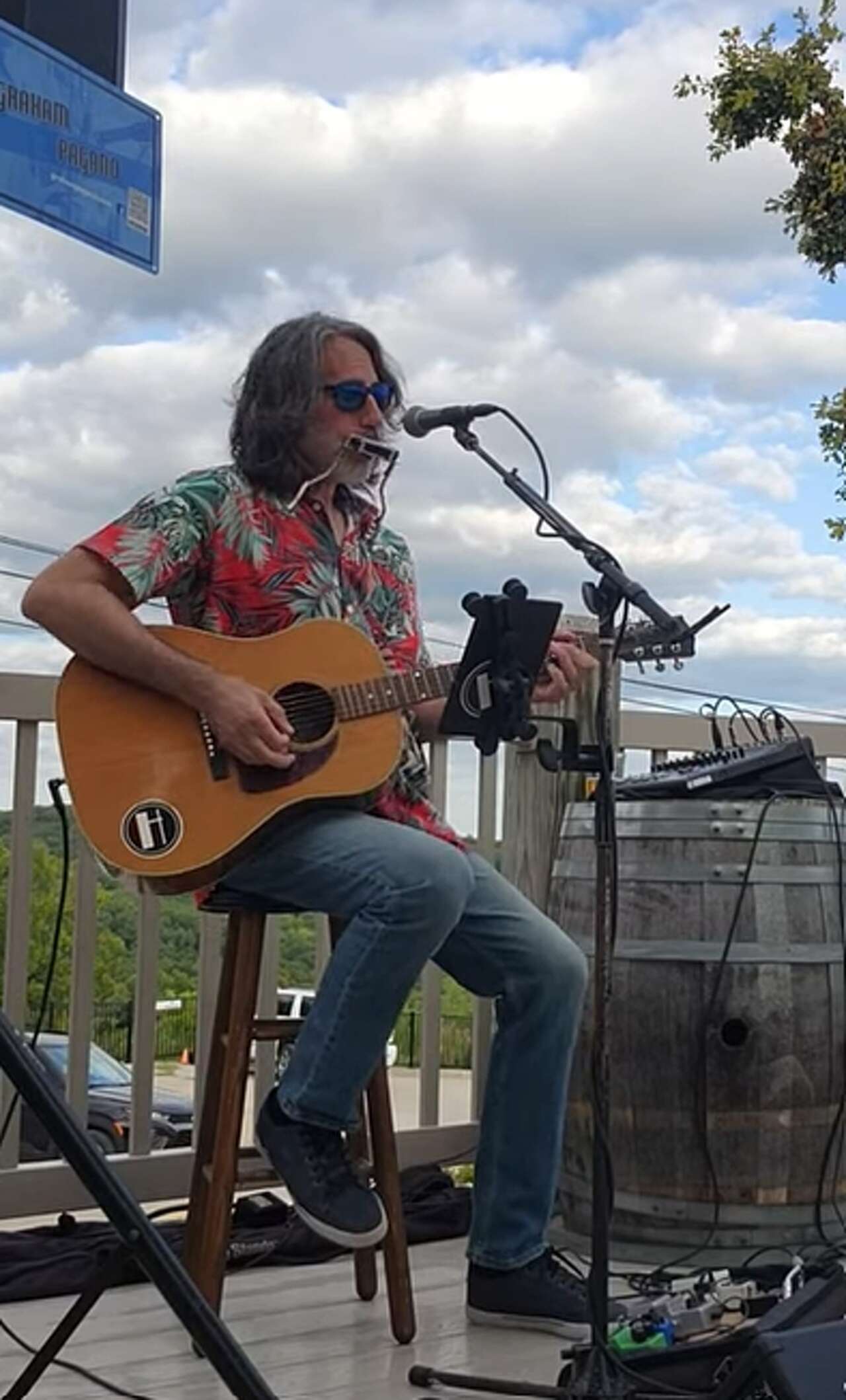 Graham Pagano to perform at Clubhouse Sports Lounge + Kitchen