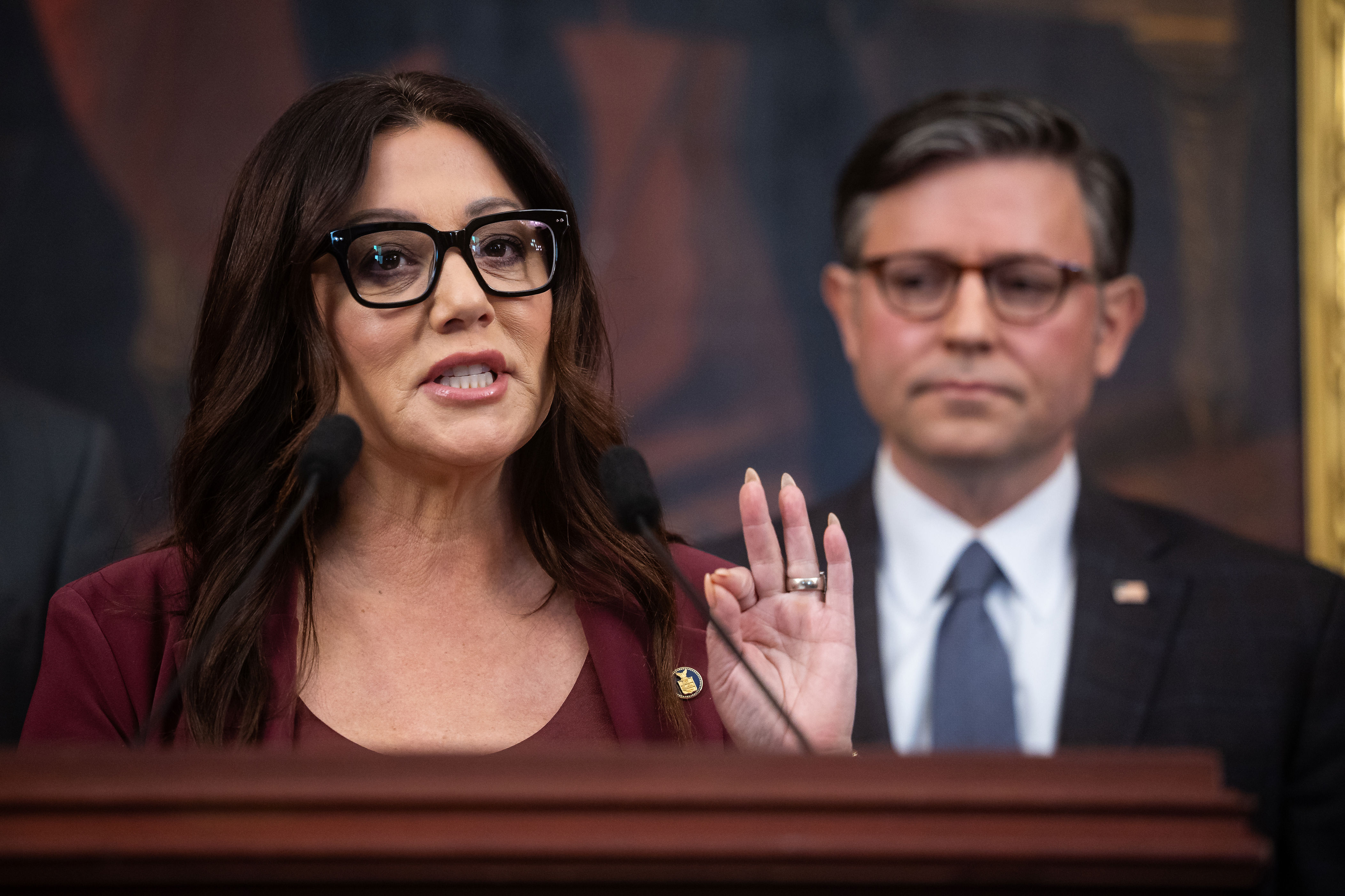 Labor secretary's top aides sidelined amid inspector general complaint