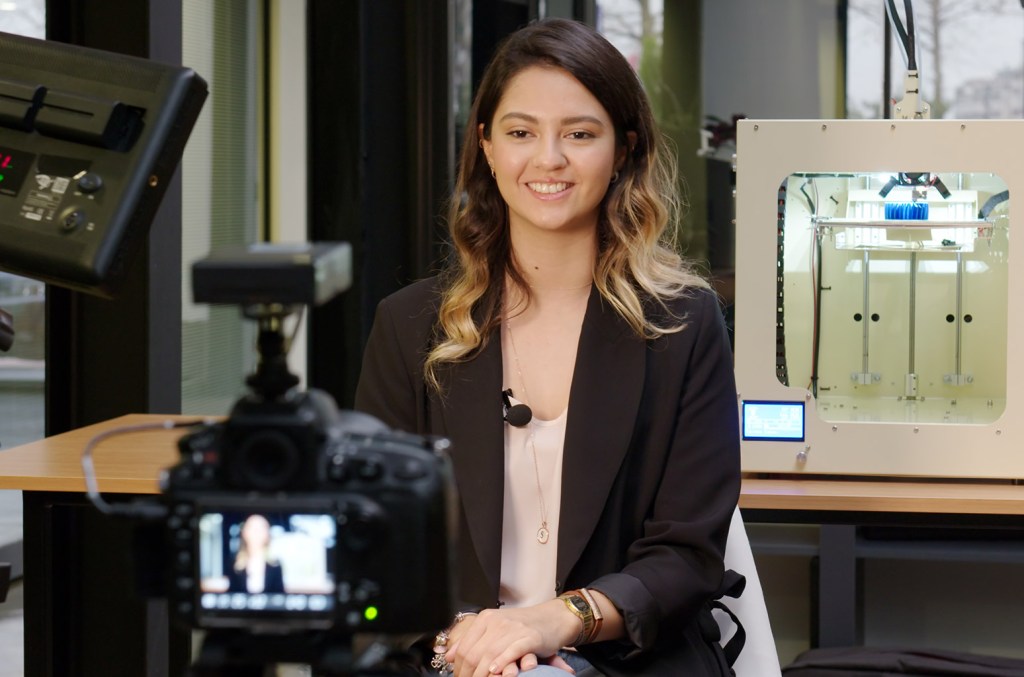 Amazon's Lav Mics Have Content Creators Blown Away By the ‘Crystal ...