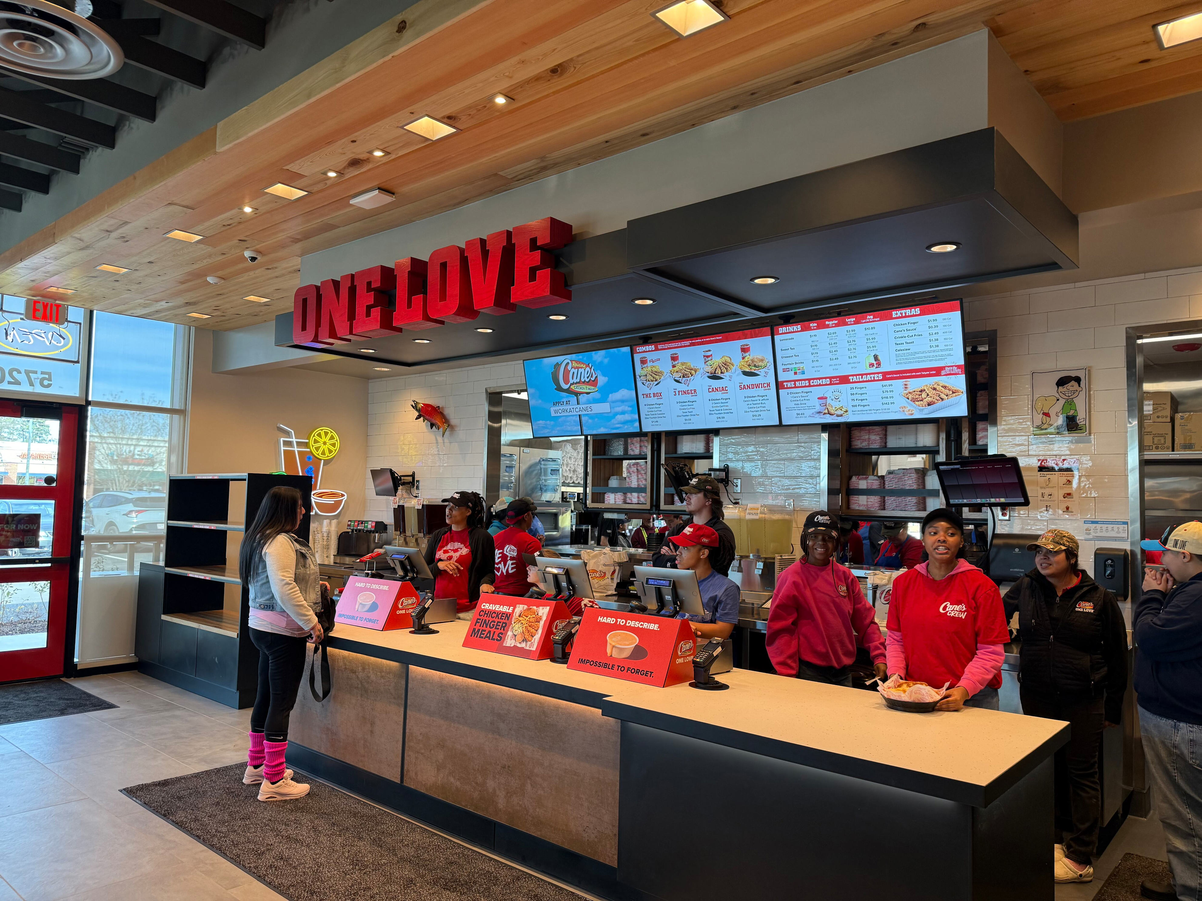 Raising Cane’s opens first Columbus location at Columbus Park Crossing