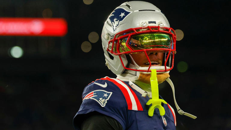 Patriots star cornerback Christian Gonzales in concussion protocol