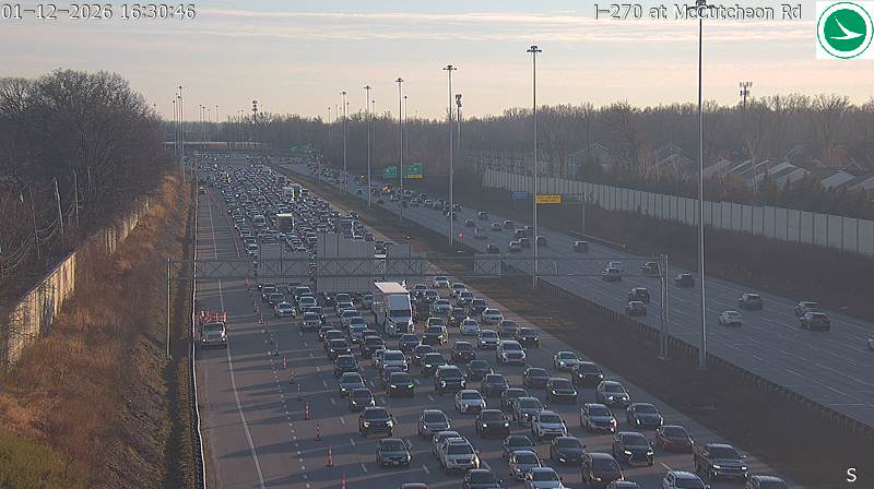 One dead in crash near Easton