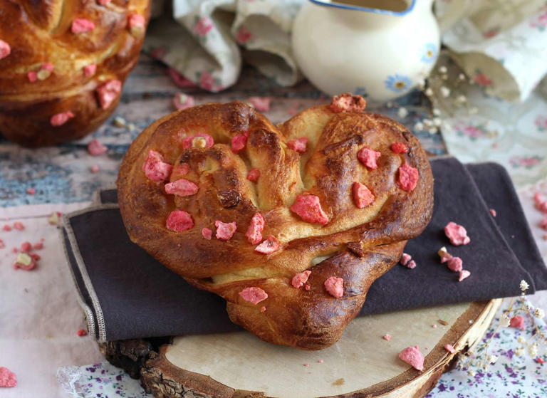 Extra soft heart-shaped brioches for Valentine's Day