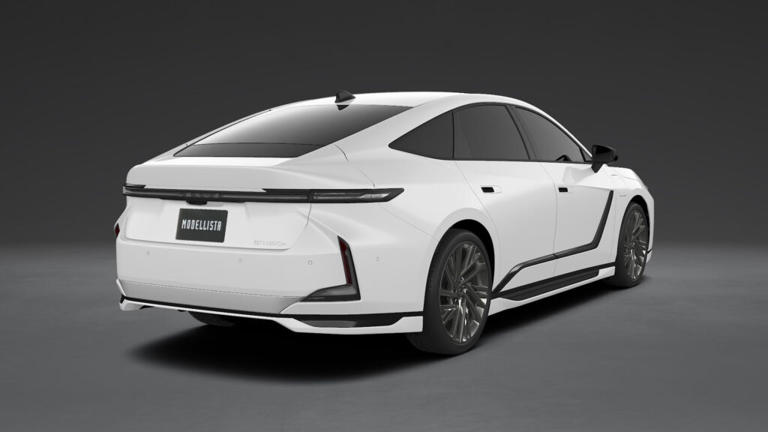 Lexus let the ES go bland, Modellista tries to bring it back