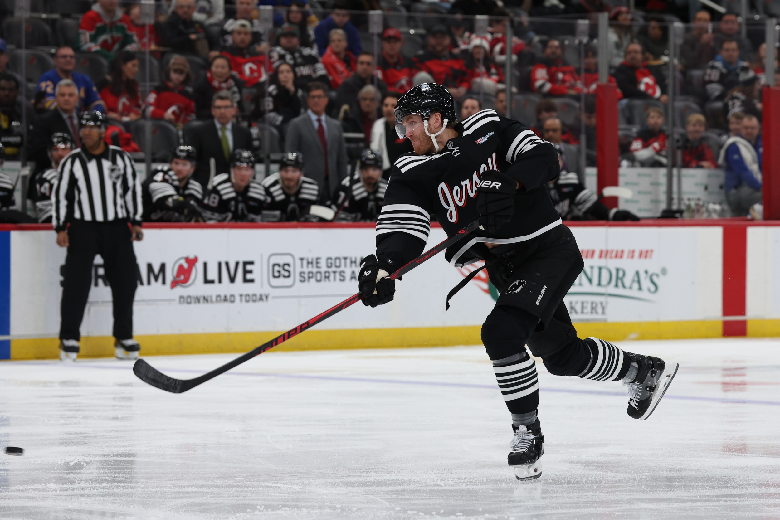 Maple Leafs among three teams most interested in Dougie Hamilton