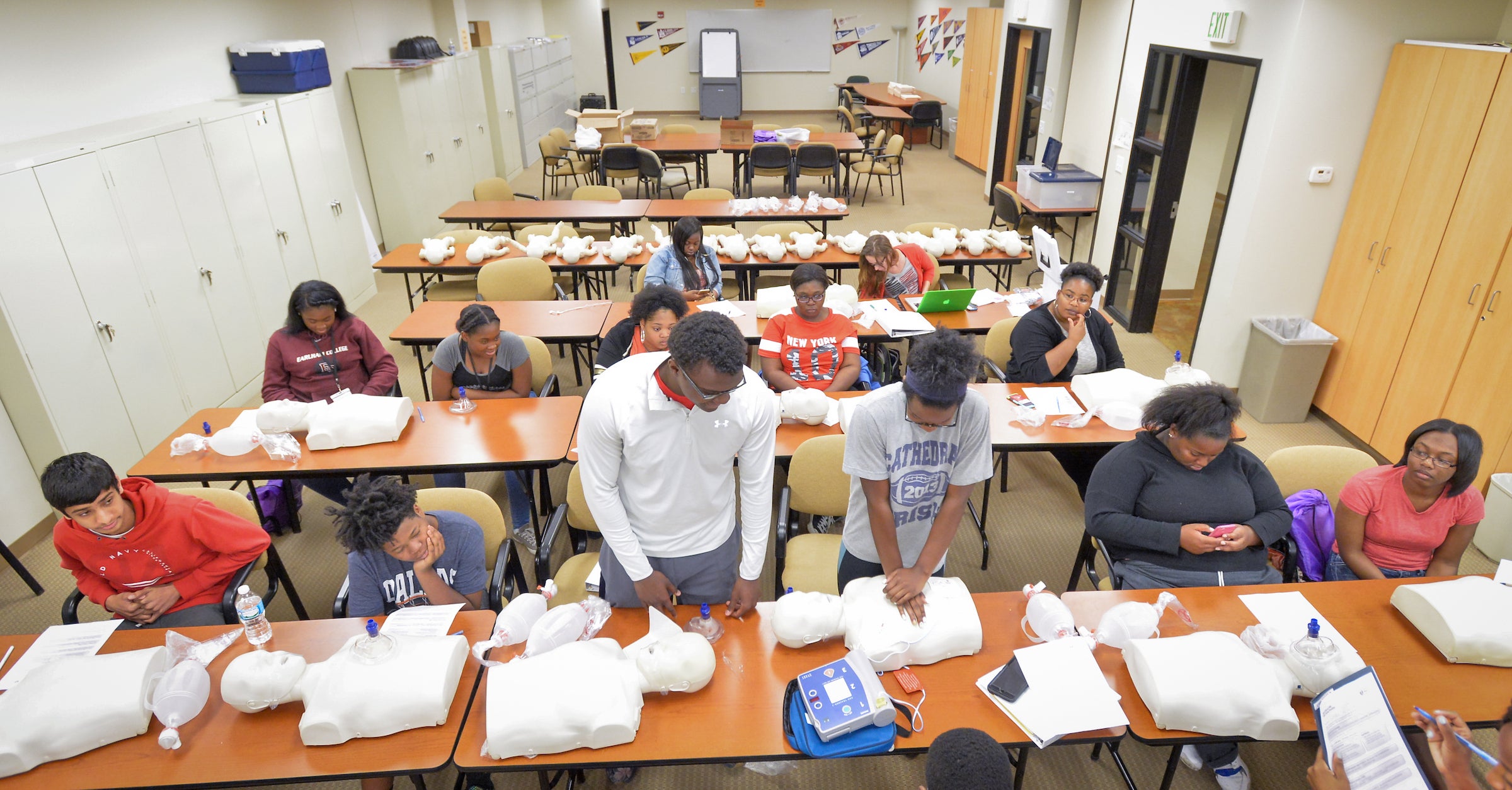 Teenagers can explore health careers at UIndy summer camp