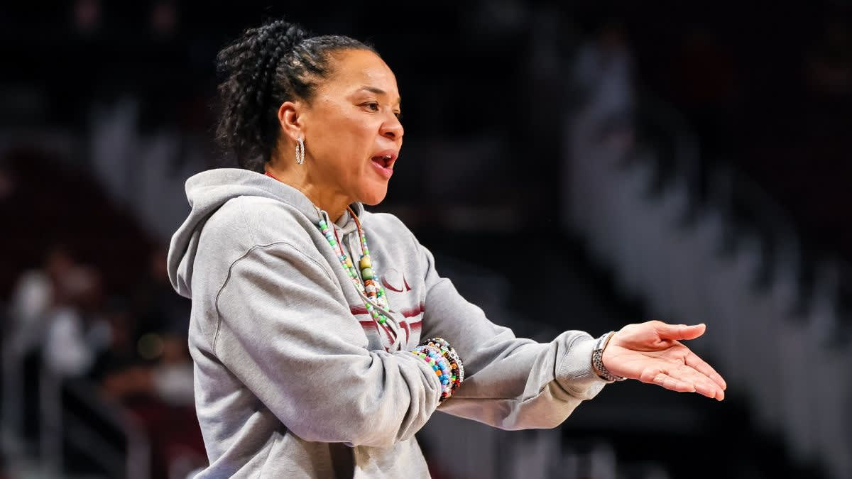 South Carolina women’s basketball holds onto top three spot in updated ...