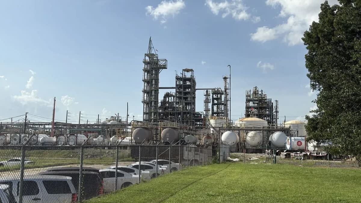 Chevron asks Supreme Court for rematch in Louisiana wetlands case