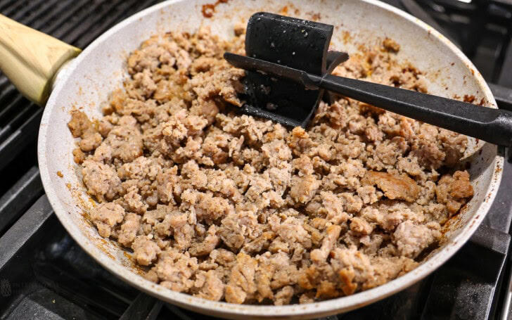 How to make cheesy Rotel sausage dip with just a few ingredients