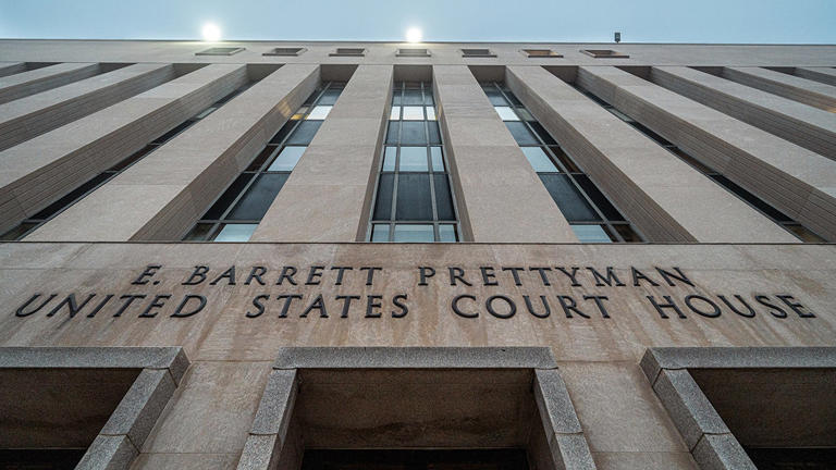 House Democrats ask judge to block Noem’s revived ICE visit rule, say ...