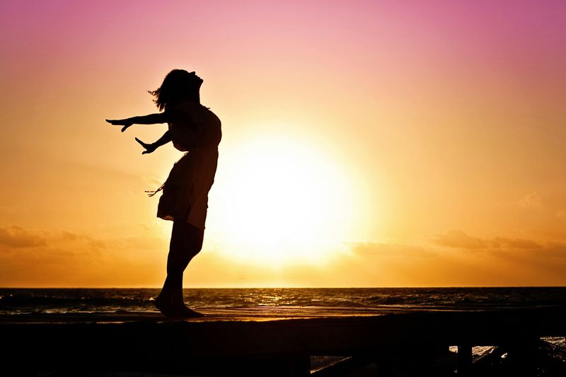 If you respect yourself, you won't tolerate these 12 behaviors