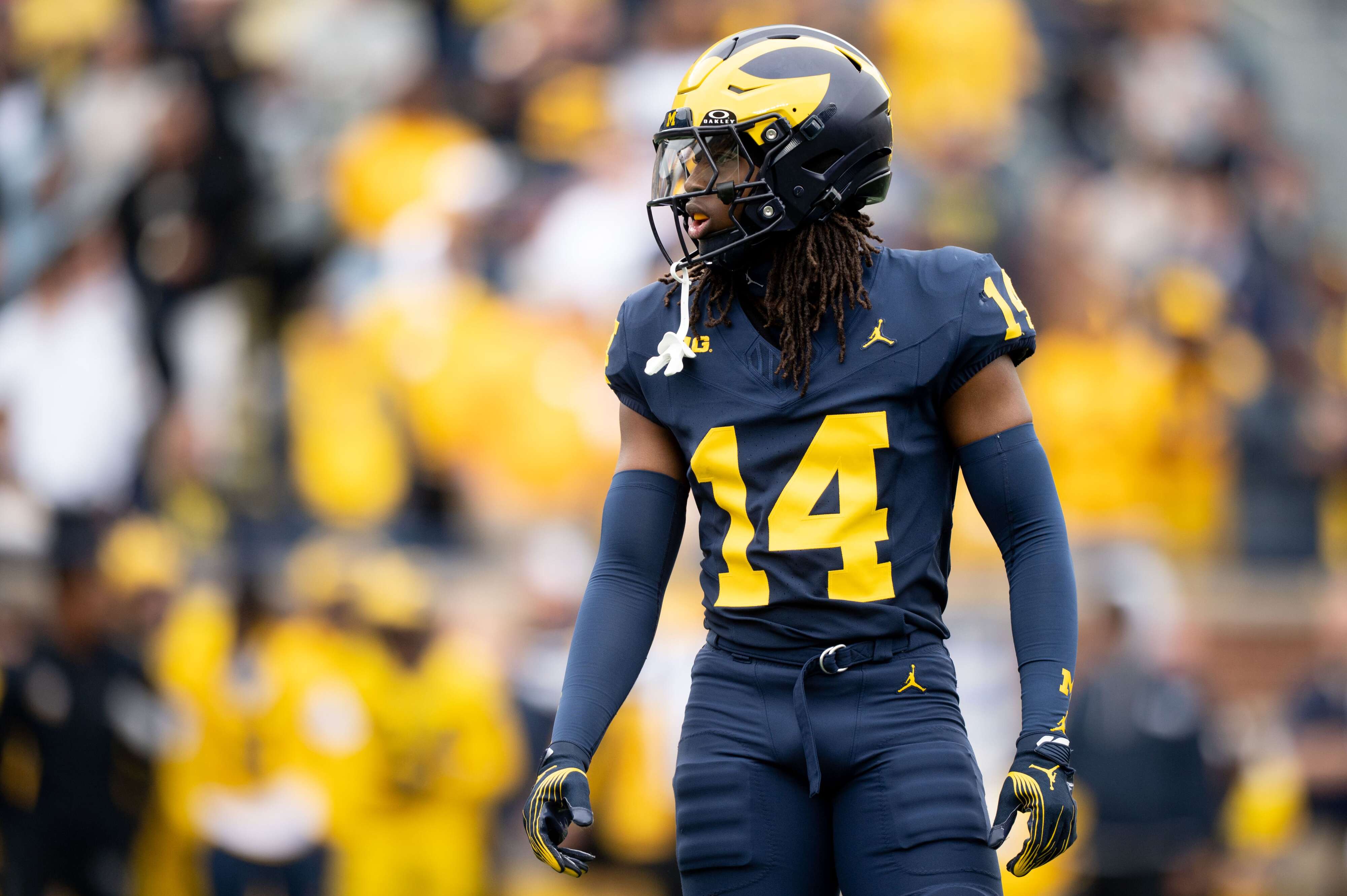 Michigan defensive back withdraws from transfer portal; two others enter