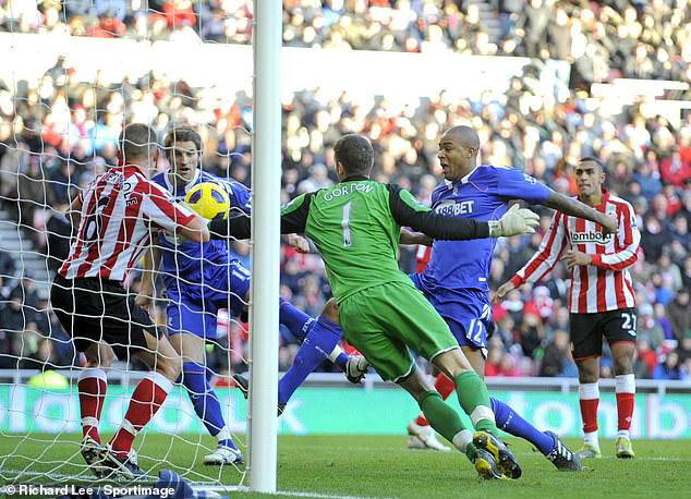Which save was better? Dens Park heroics may have trumped Craig Gordon ...