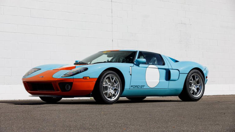 Ultra-low-mile 2006 Ford GT Heritage Edition headed to February 2026 ...