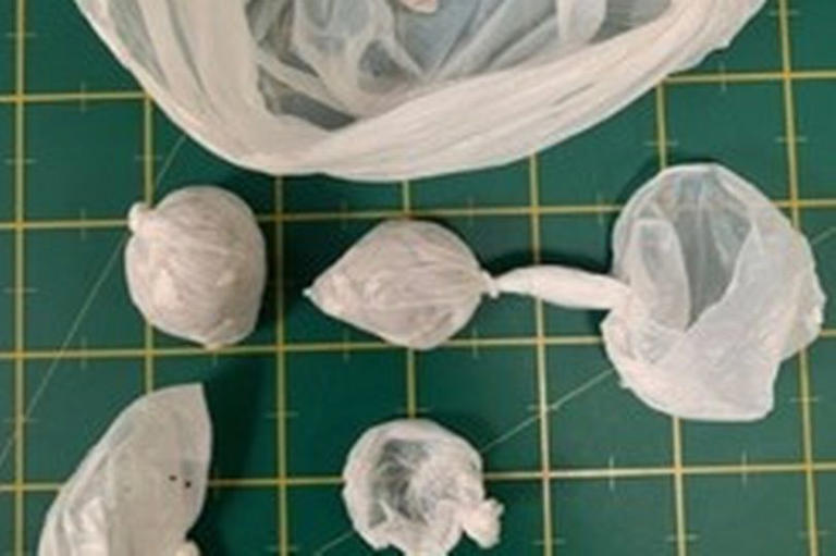 50 wraps of crack and heroin seized after police chase