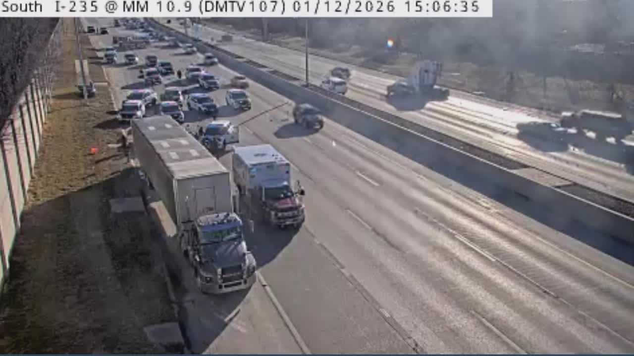 High-speed chase ends in crash on I-235, man taken into custody