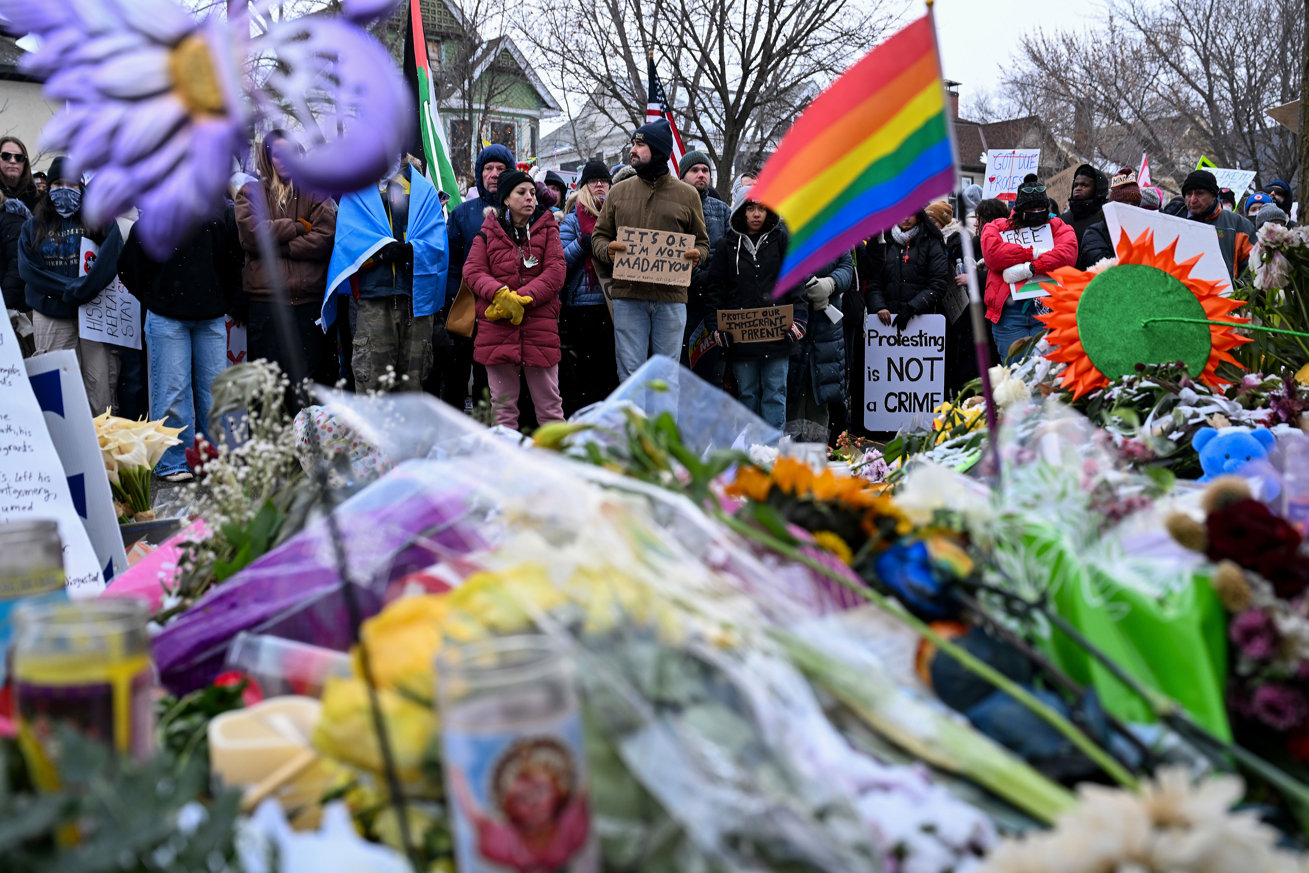 Justice Dept. experts on police shootings are left out of Minneapolis probe