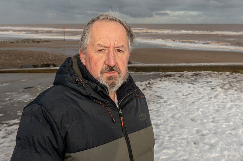 Man in tears says he 'couldn't do anymore' amid beach tragedy
