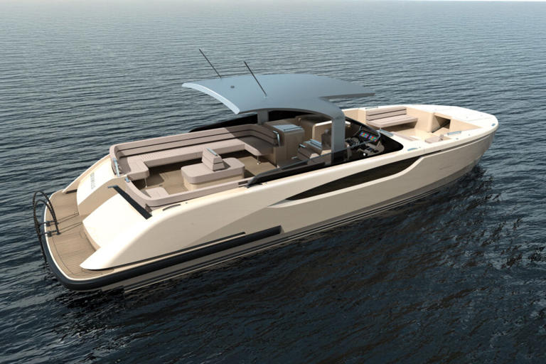 Introducing the Cockwells 11.7m open sport cat