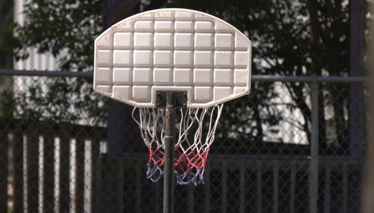 Florida lawmakers propose mandatory recess for middle school students