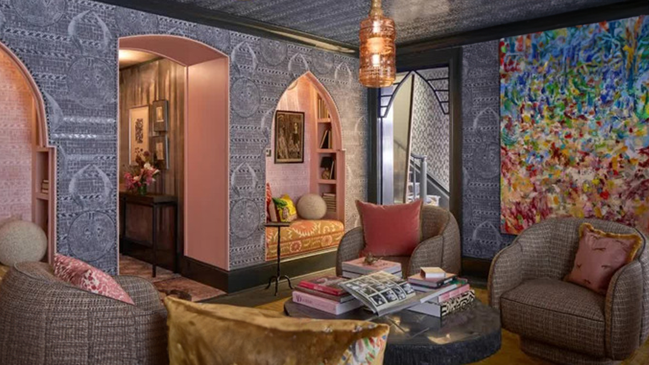 A glamorous speakeasy that feels like a hidden jewel box