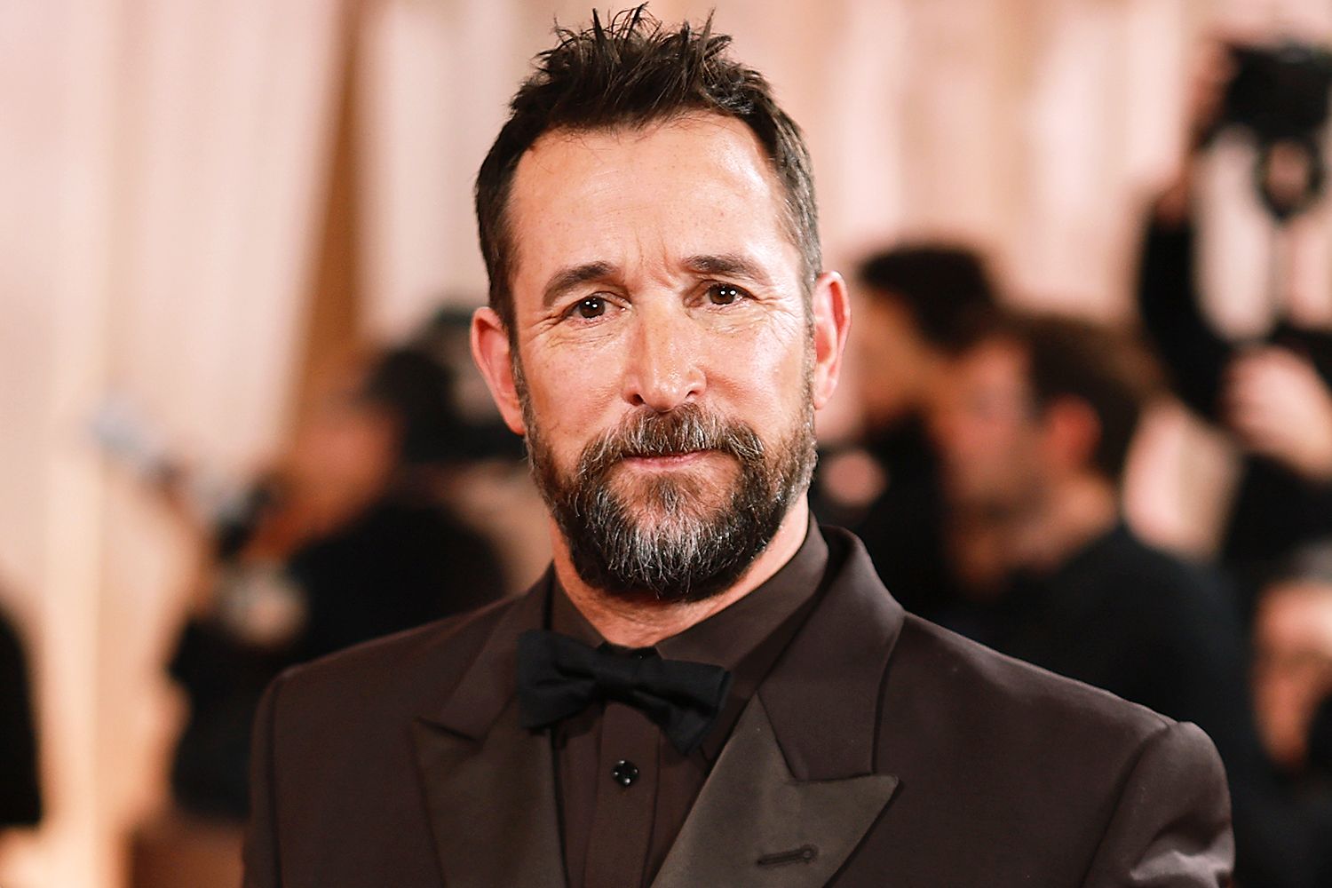 Noah Wyle was financially strapped during COVID. He even considered ...