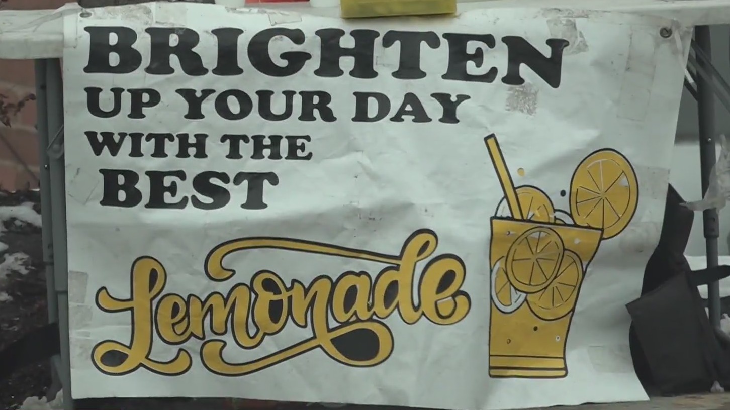 Who are Pittsburgh's lemonade twins? Social media users raise concerns.