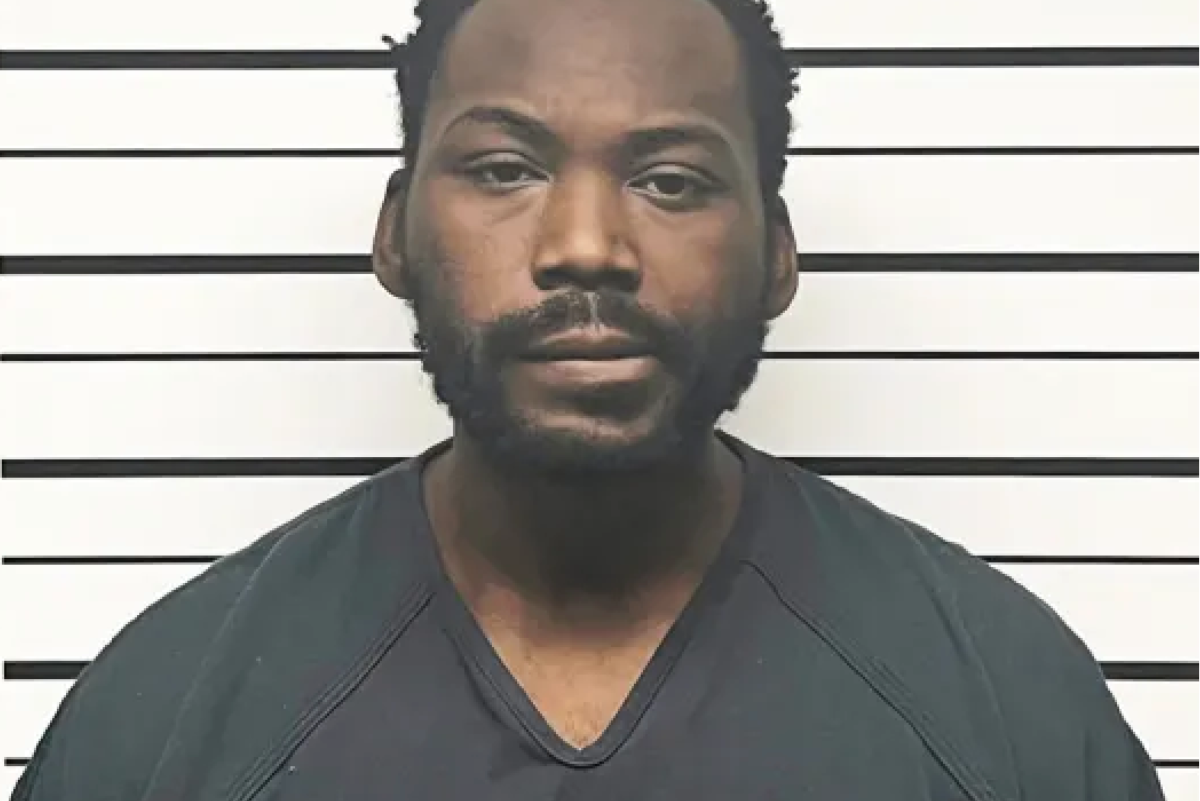 Suspect charged after six people shot dead in Mississippi rampage