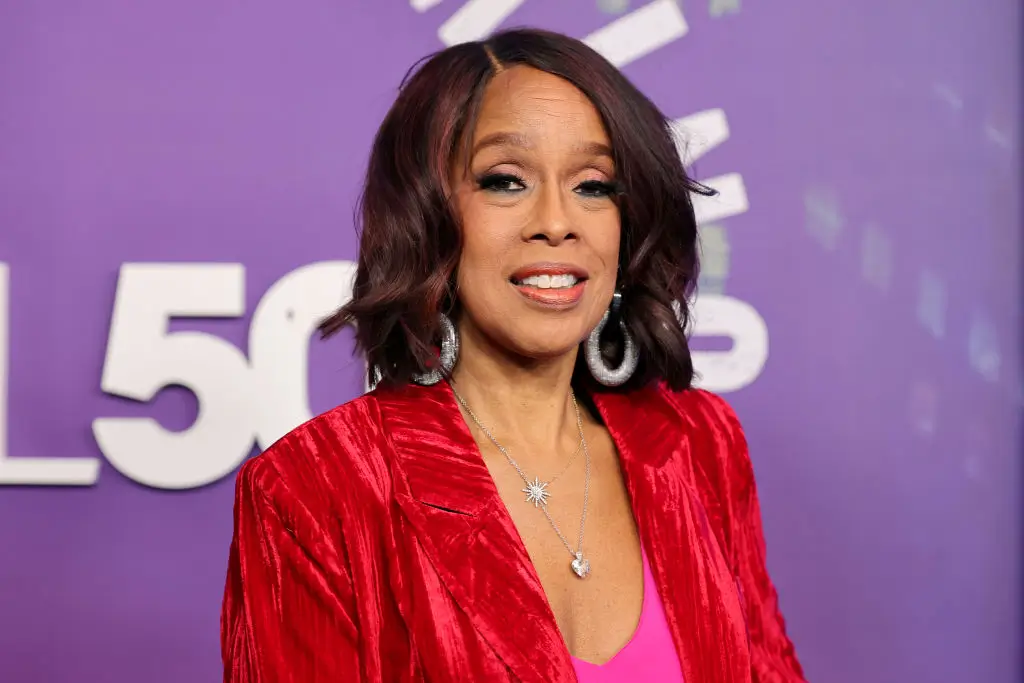 ‘What is up with those feet?’: Gayle King's red carpet look wows fans ...