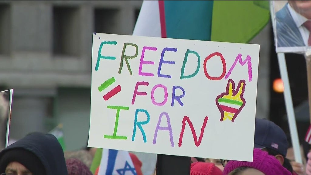 Chicago's Iranian community concerned about loved ones in Iran amid ...