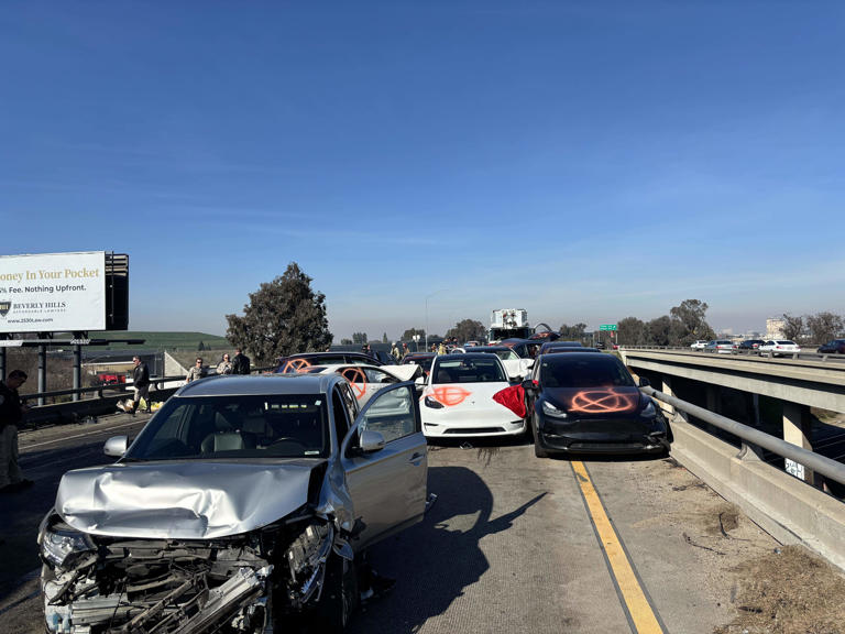 Coroner identifies 61-year-old Fresno man killed in massive pileup on ...