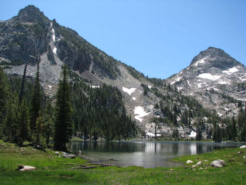 The Oregon mountains that locals prefer over tourist peaks