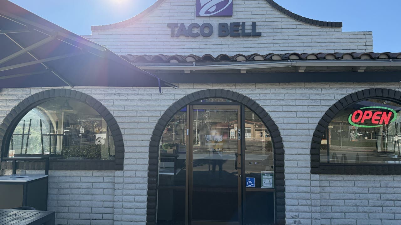 This iconic Bay Area Taco Bell, one of the last of its kind, to close ...