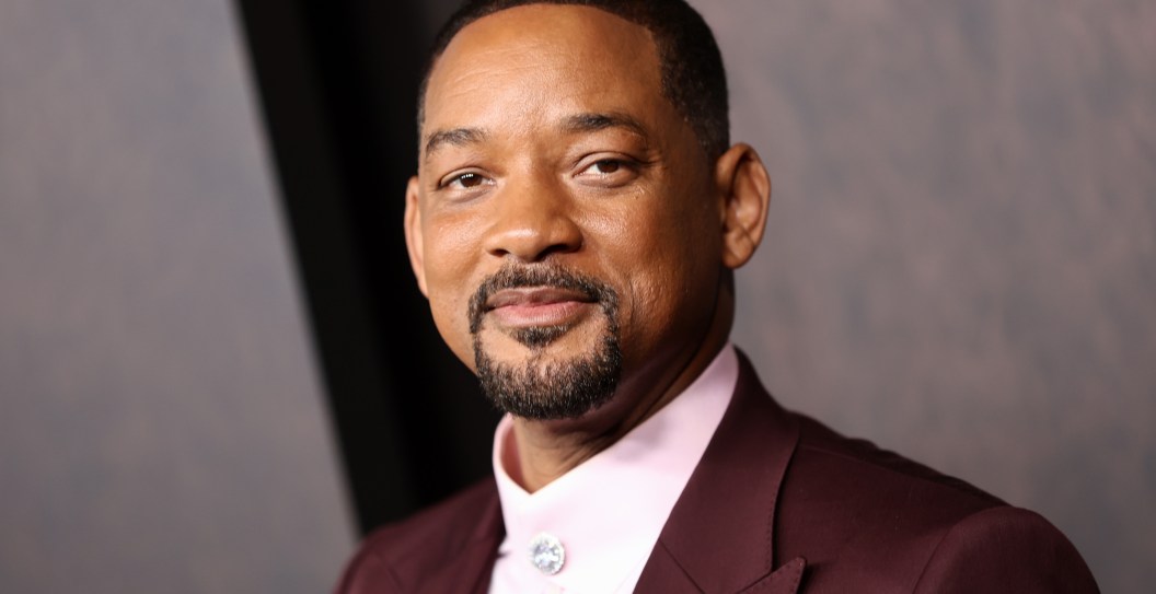 Will Smith gets too close for comfort to world's biggest snake species