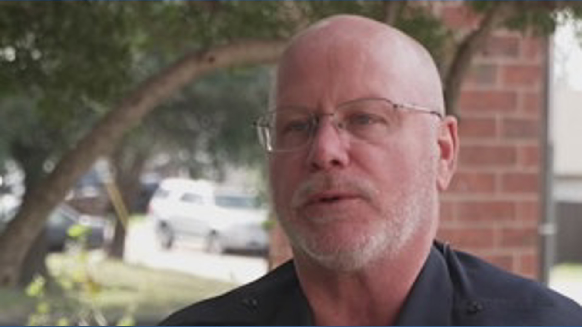 Father calls 911 on his 15-year-old son who shot him, Plano police say