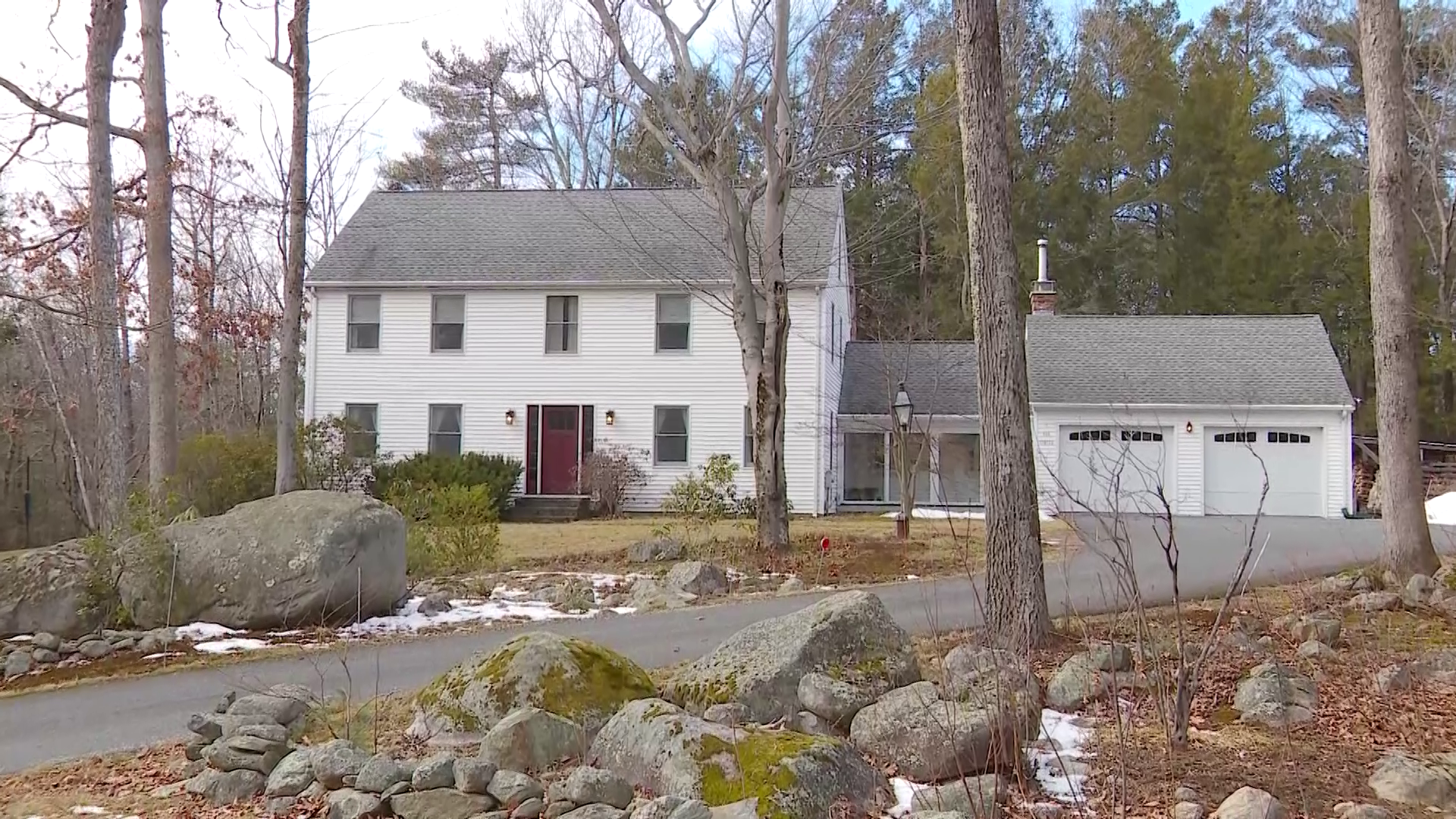 Mannequins, images found in home of man in child pornography case ...