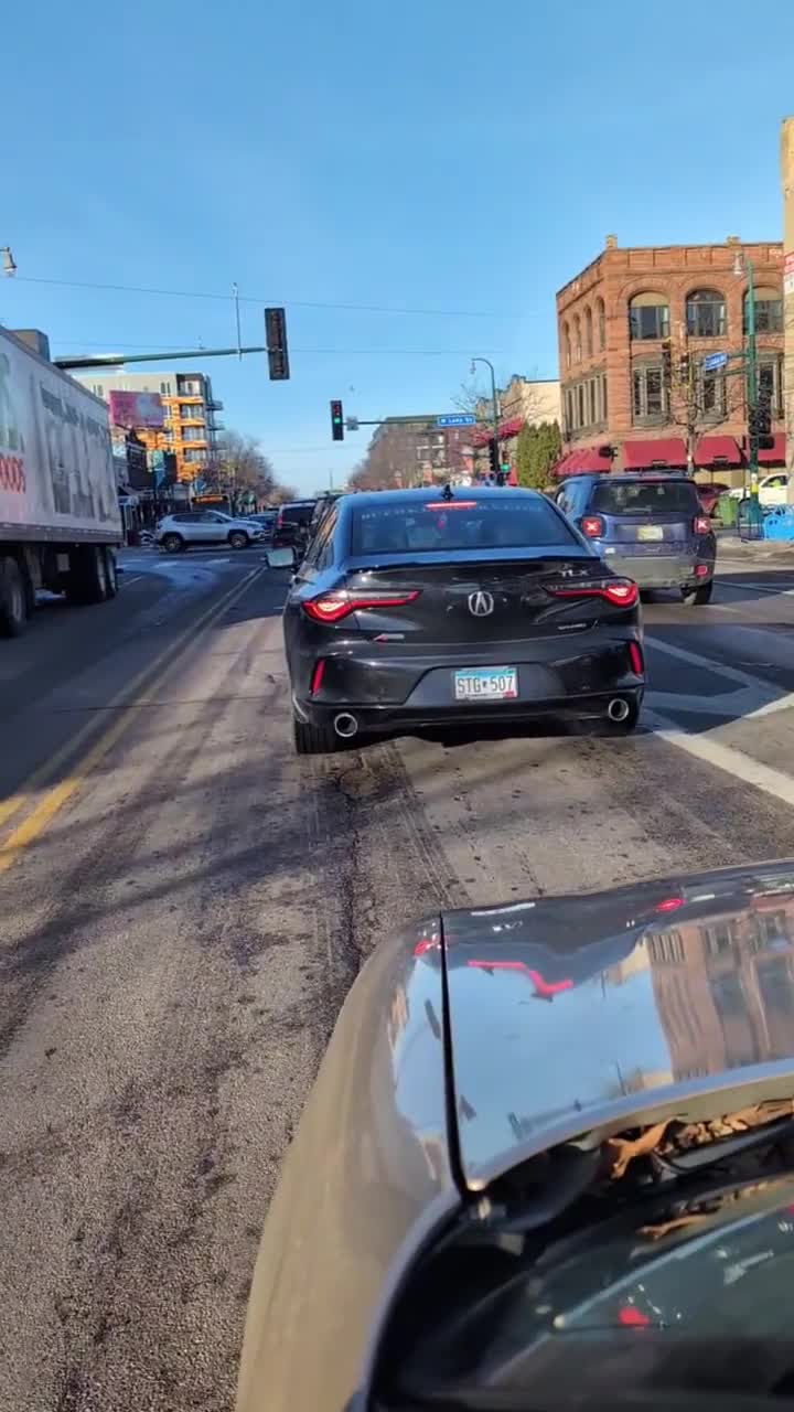 ICE agents at Lyn-Lake, Minneapolis
