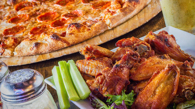 Customers agree, these are the best wings you can find at pizza chains ...
