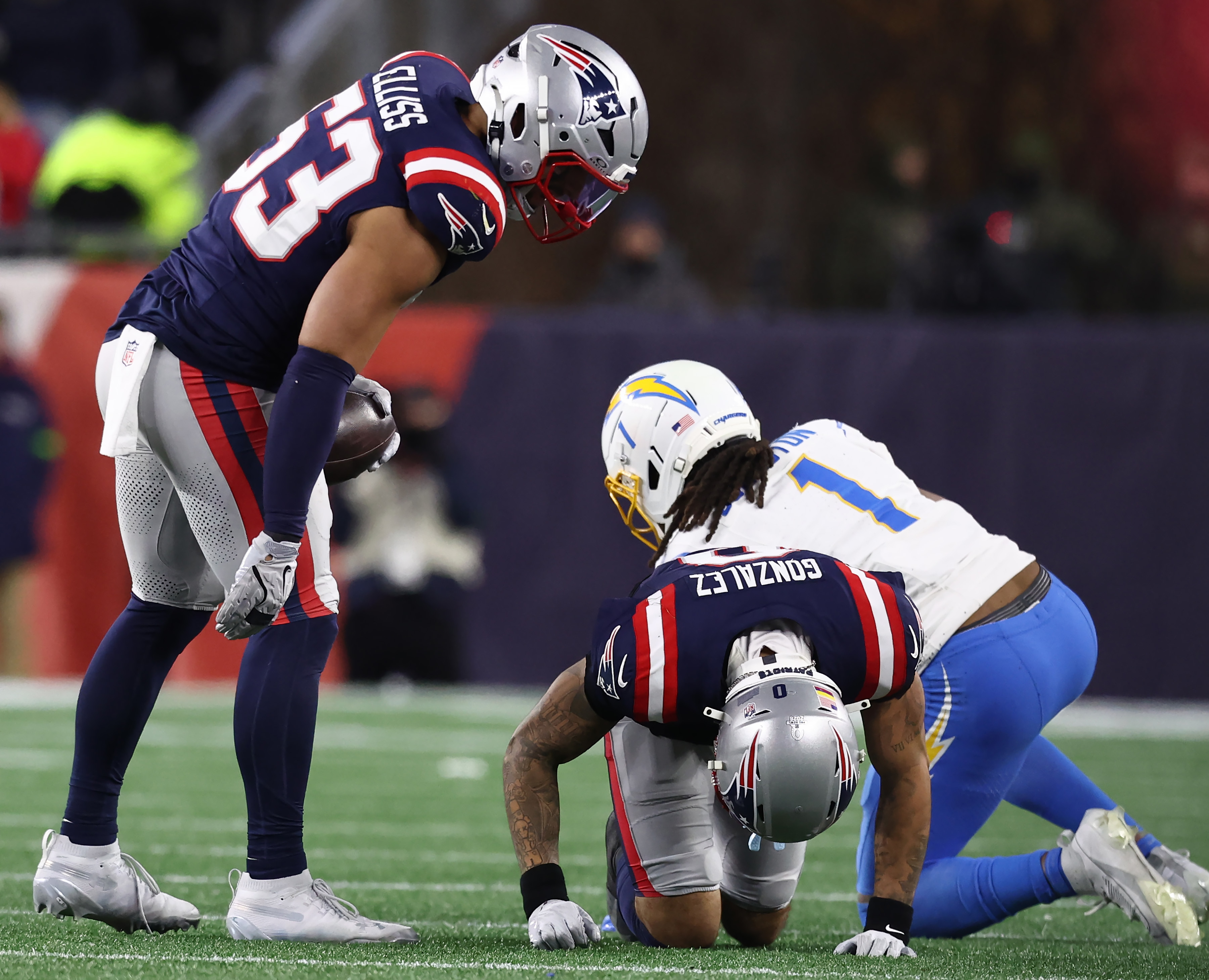 Mike Vrabel provides injury update on one of Patriots’ best defenders