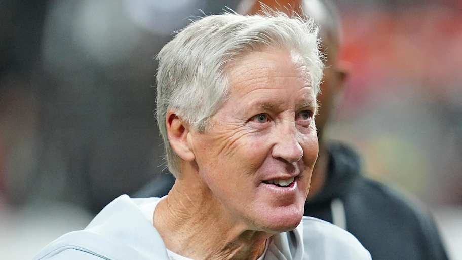 What the Raiders must decide on Geno Smith