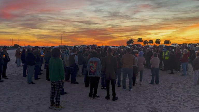 Vigil held in Gulfport for Minneapolis woman killed in ICE operation