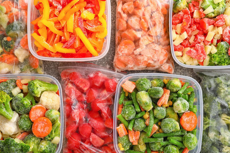 I ate her pre-packed work lunches. Co-worker claimed the frozen peas ...