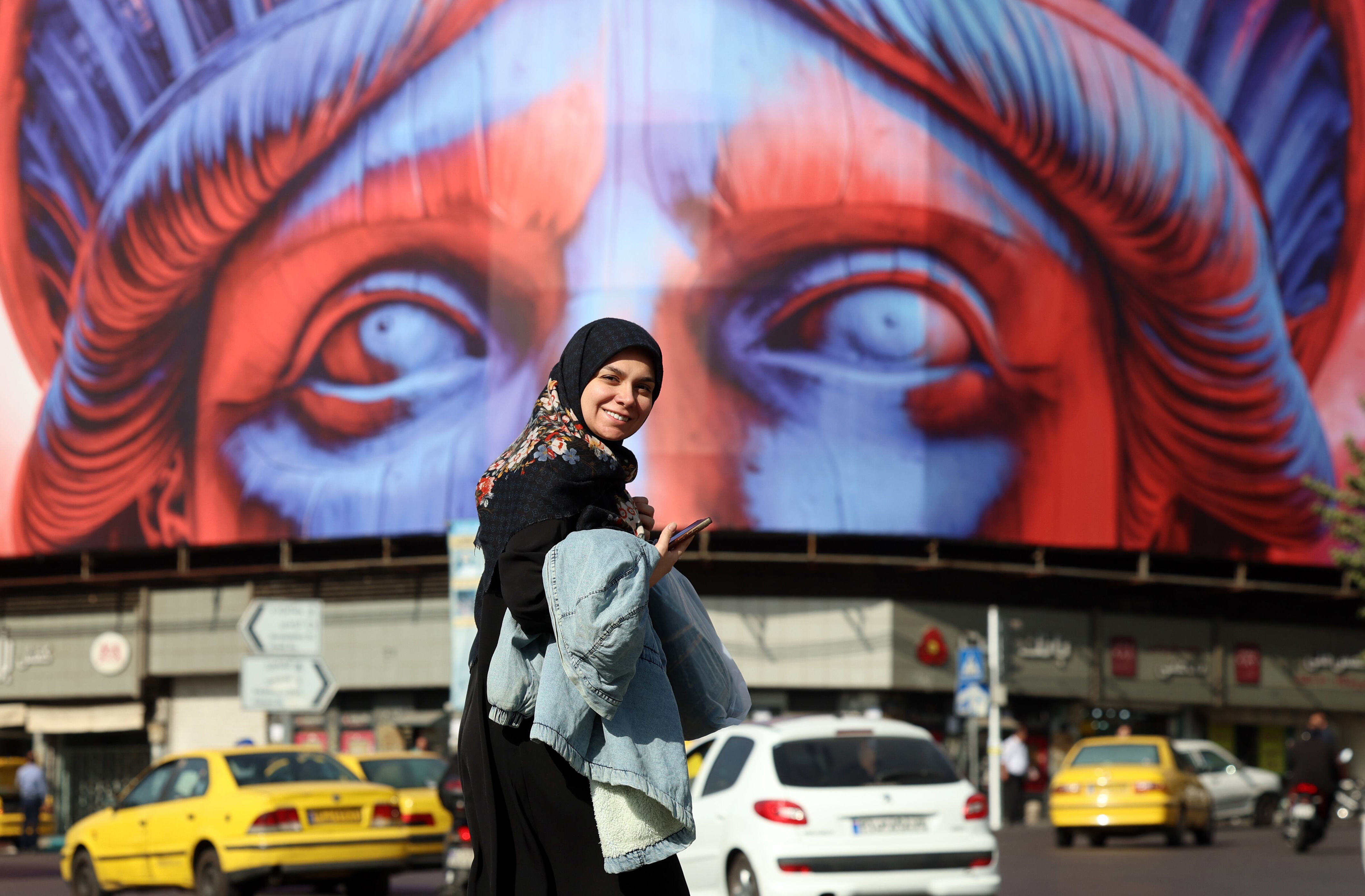 Iran protests enter third week amid economic collapse