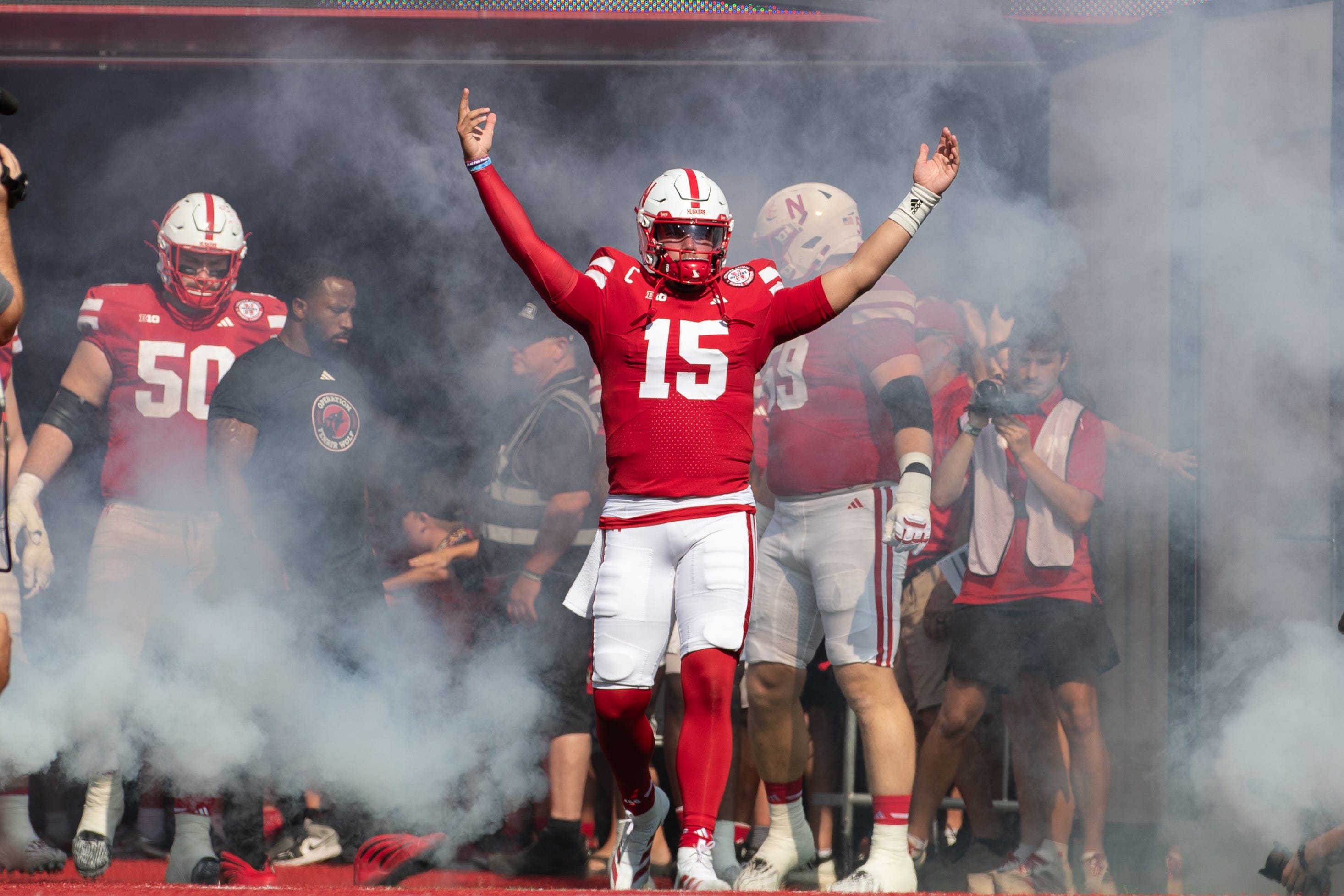Oregon Ducks fans react to transfer from Nebraska QB Dylan Raiola