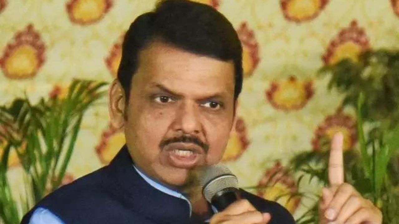 Mumbai can't be separated from Maharashtra; Fadnavis slams Uddhav and ...