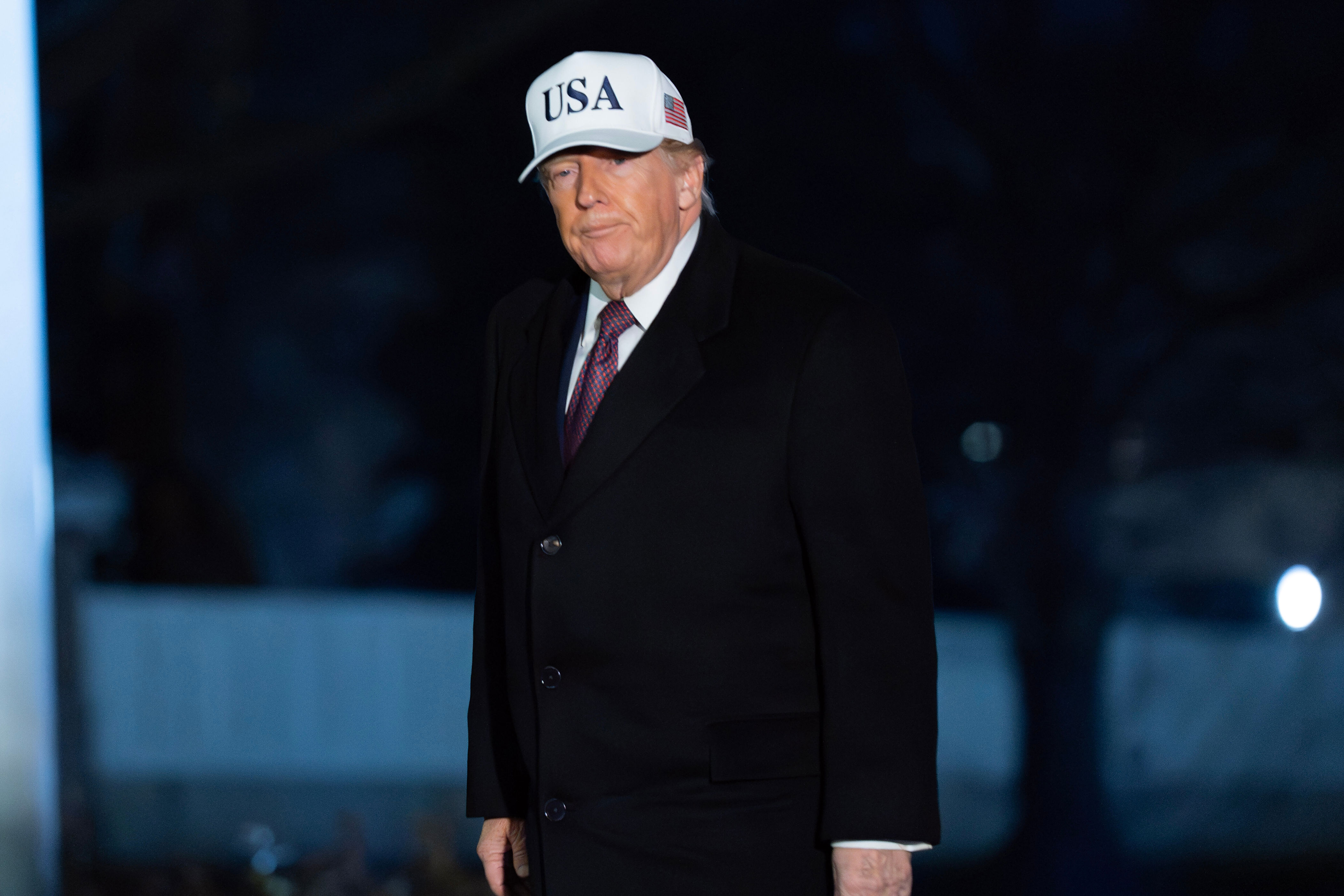 Independent voters pose challenge for Trump ahead of 2026 midterms: poll