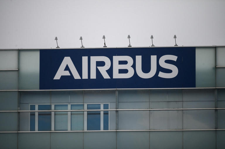 Airbus hits revised plane delivery target
