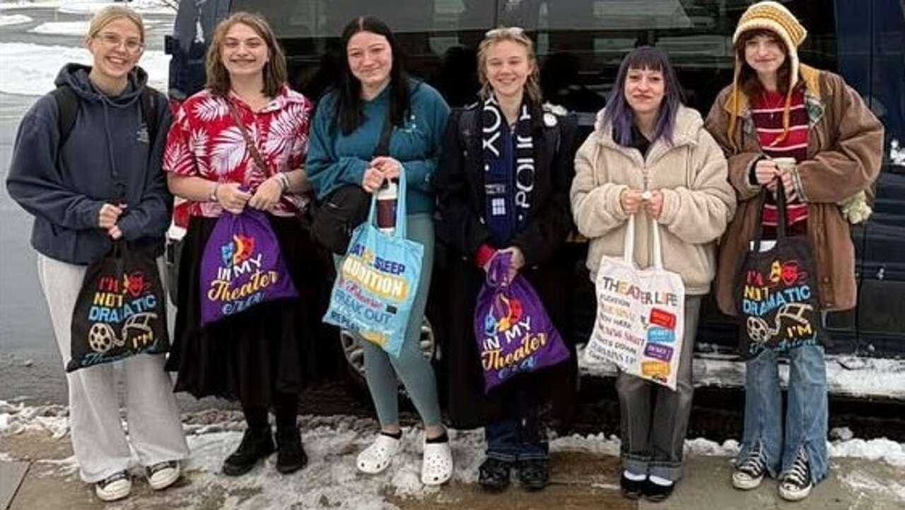MHS students attend Michigan Thespian Festival