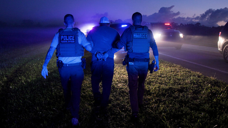 Democratic and Republican-run states are locking ICE out of their ...